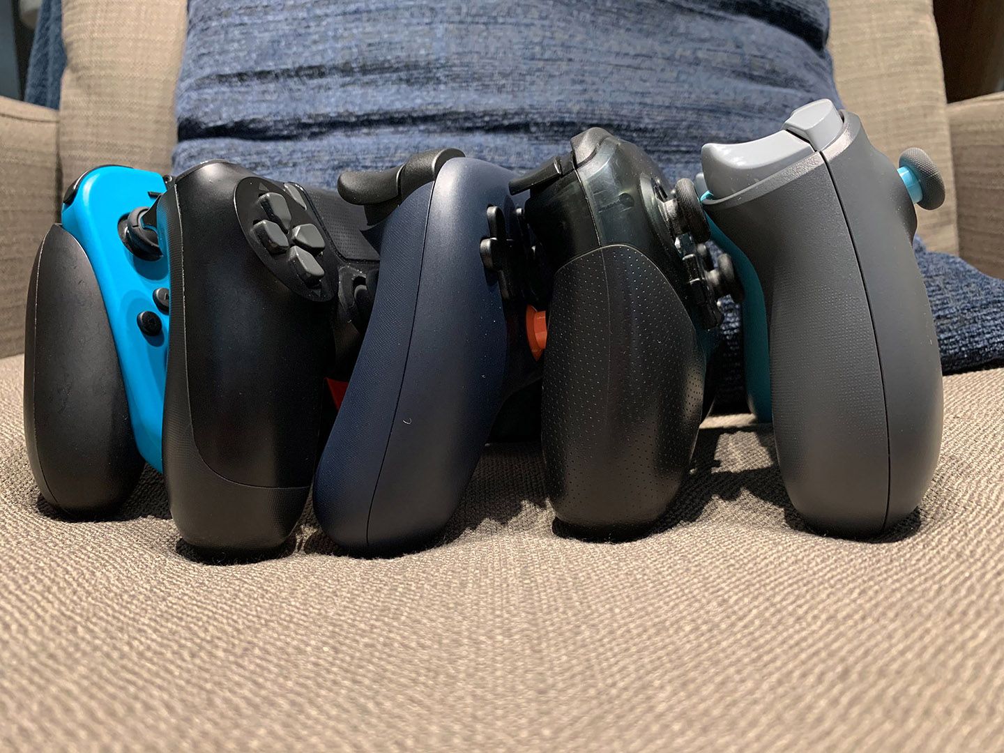 How the Stadia Controller Stacks up to Every Major Controller