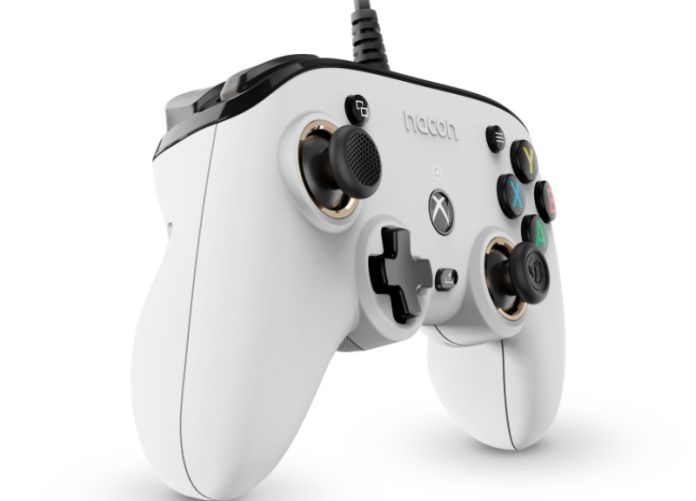 Review: Nacon Pro Compact Controller