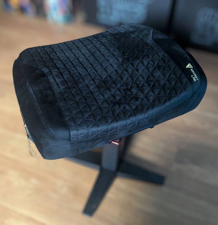 Review: Secretlab OTTO Legrest: Elevate Your Gaming & Work Comfort!