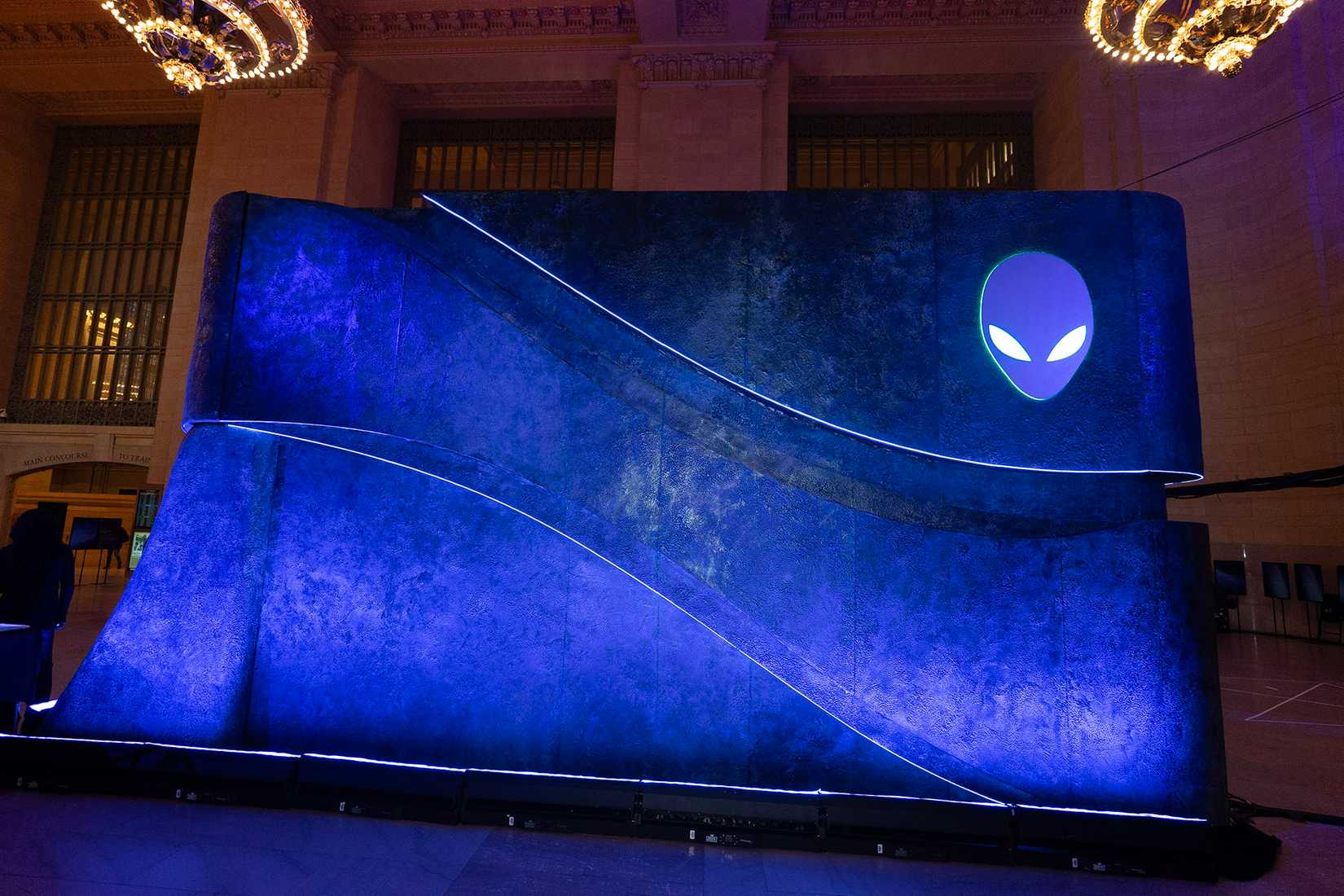 Alienware and Twitch Unveil Immersive Gaming Experience in NYC